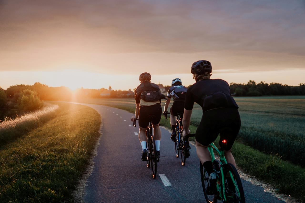 Mindful Cycling: Key Health Benefits + Complete Practice Guide ...